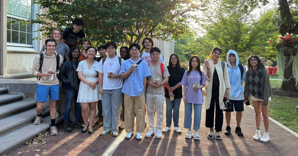 Math + donuts = happy students | What's Happening | Denison University